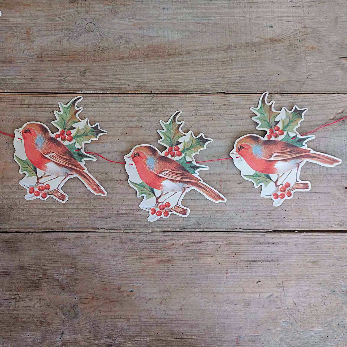 Traditional Robin and Holly Christmas Garland | Closet & Botts