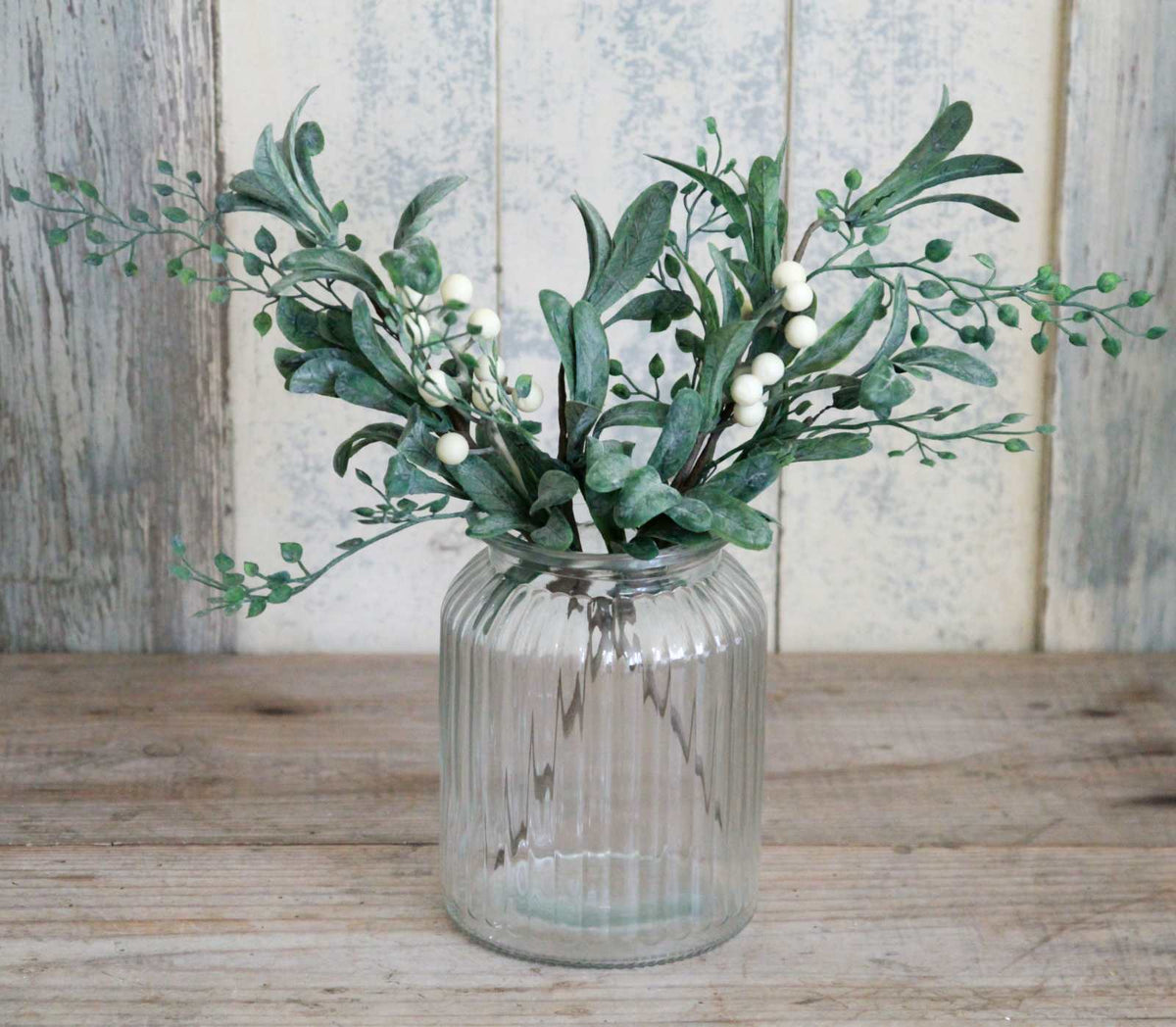 White Berry Sprig – Closet & Botts
