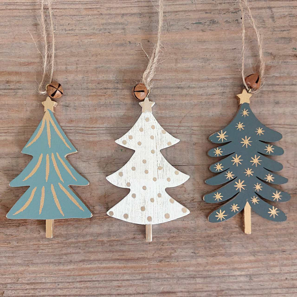 Wooden Christmas Tree Decoration – Closet & Botts