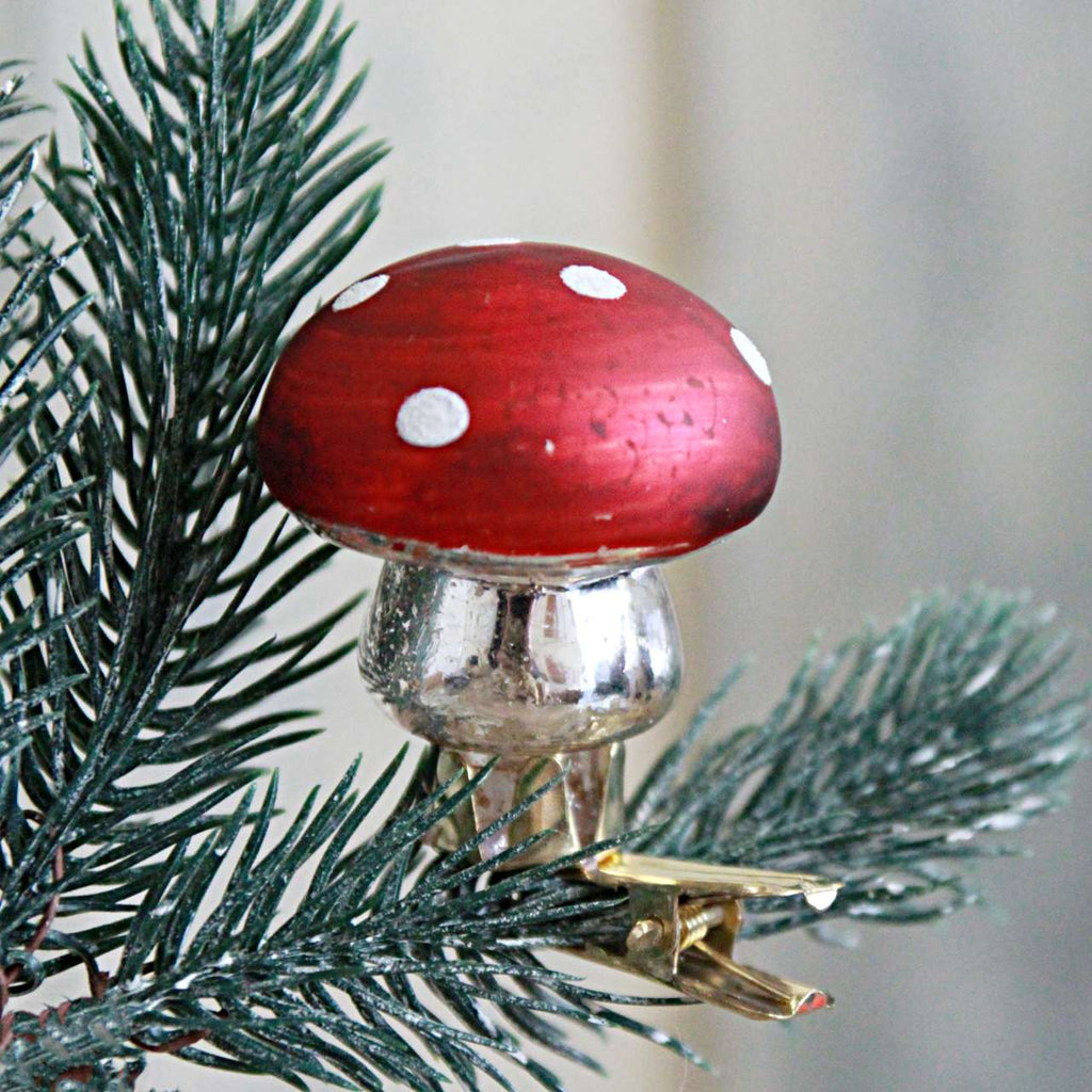 Vintage Christmas Decorations | Closet & Botts