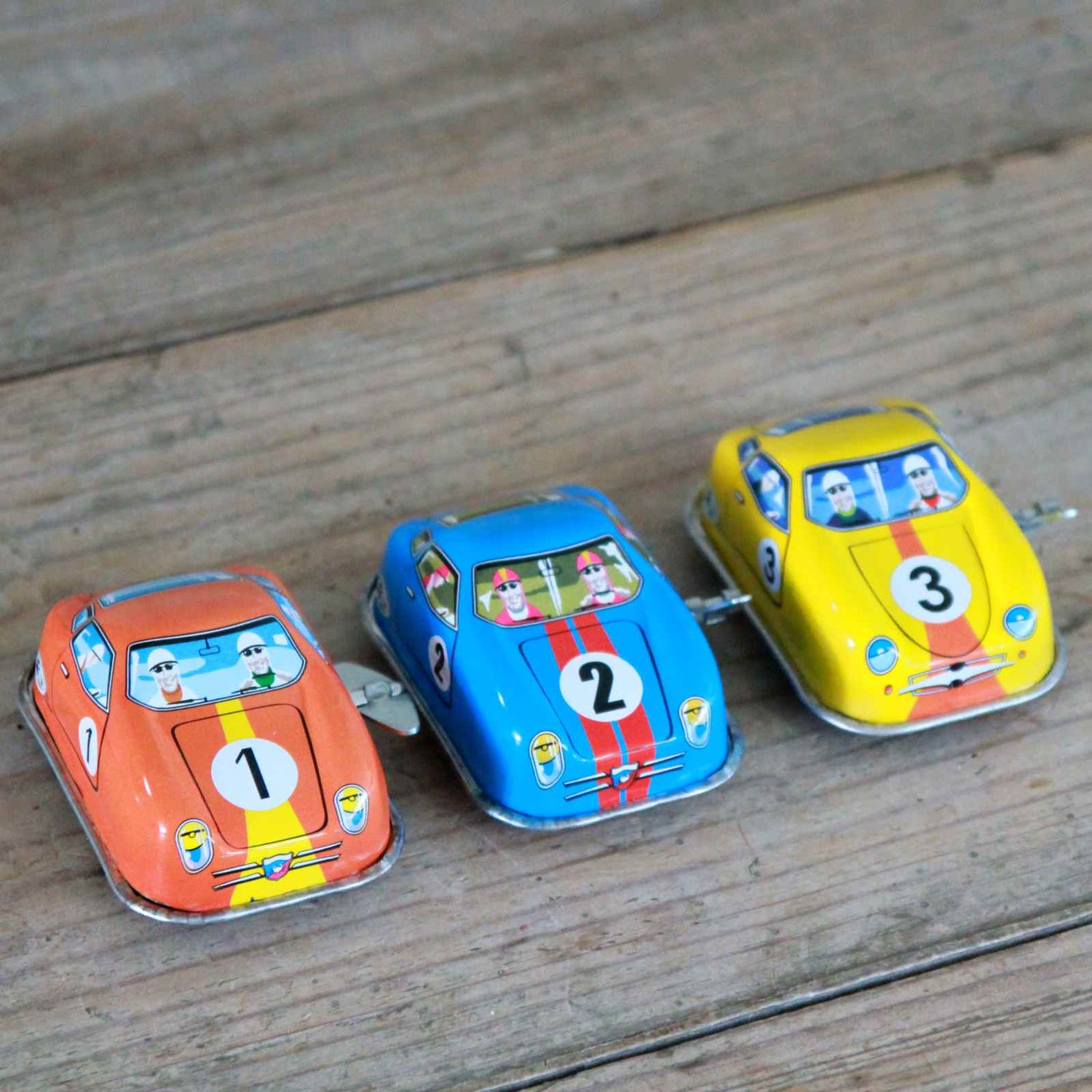 Tin Racing Car – Closet & Botts