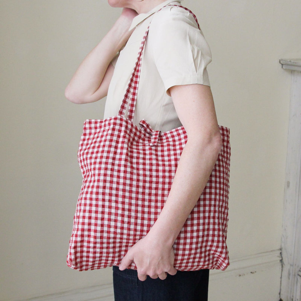 Cotton Gingham Tote Bag - Red and White – Closet & Botts